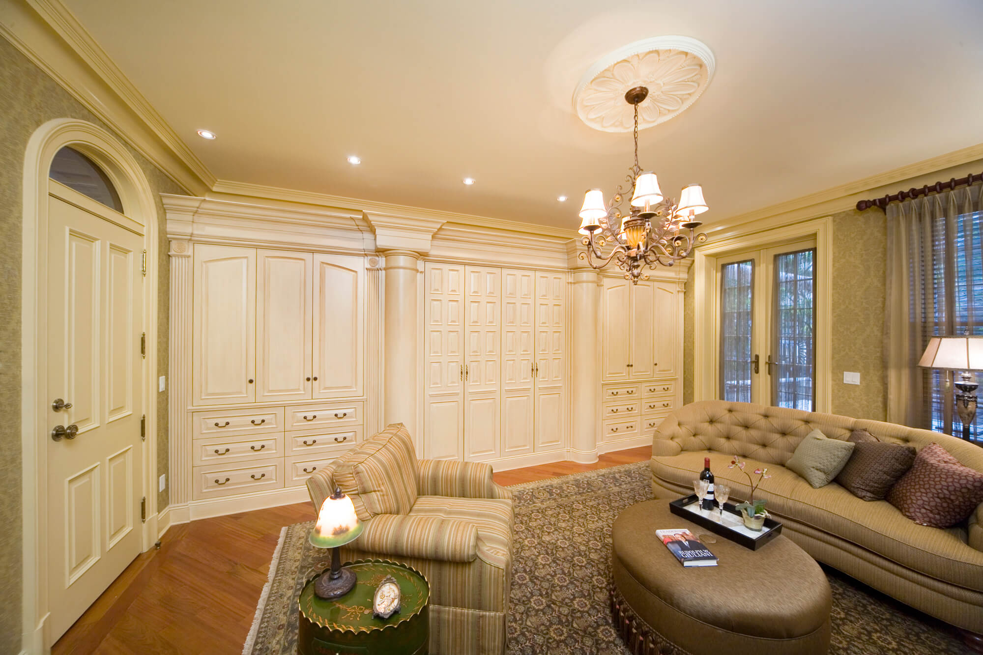12. Classic Traditional Salon – Rob Kron Custom Living
